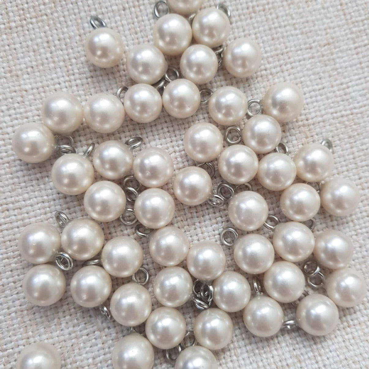 Pieni helminappi metallikannalla – NK-Teollisuus